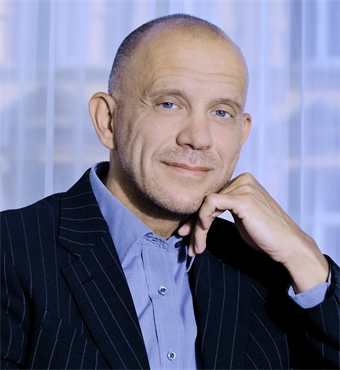 Thomas Voigt | W&N - Ground-breaking, award-winning, thought-provoking ...